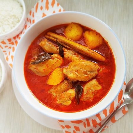 Delicious Nyonya Chicken Curry Recipe - Souper Diaries